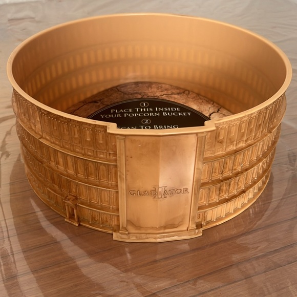 Gladiator | Accessories | Gladiator Popcorn Bucket 224 Colusseum Arena ...